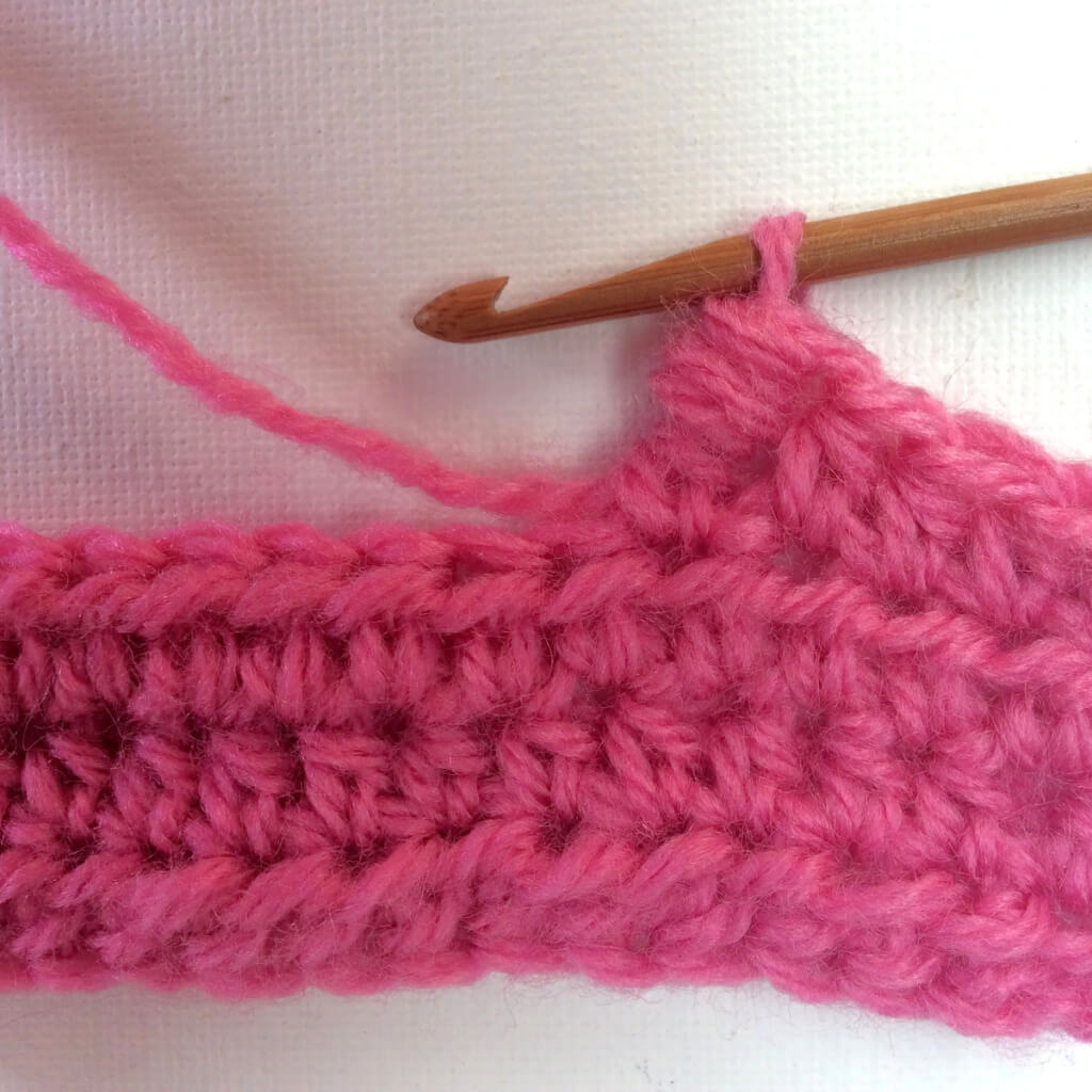 tutorial: crochet the bullion stitch - La Visch Designs