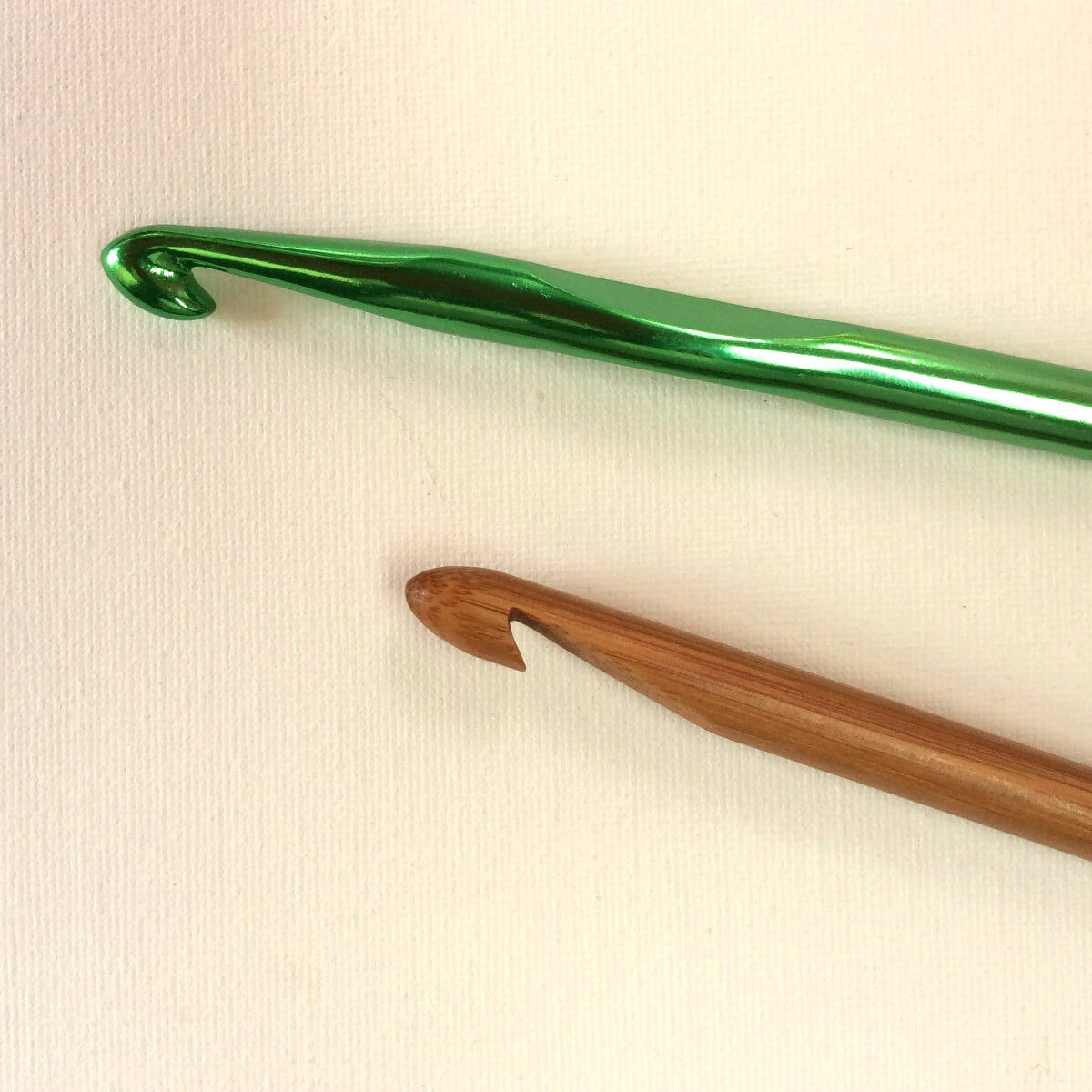 tutorial: crochet the bullion stitch - La Visch Designs