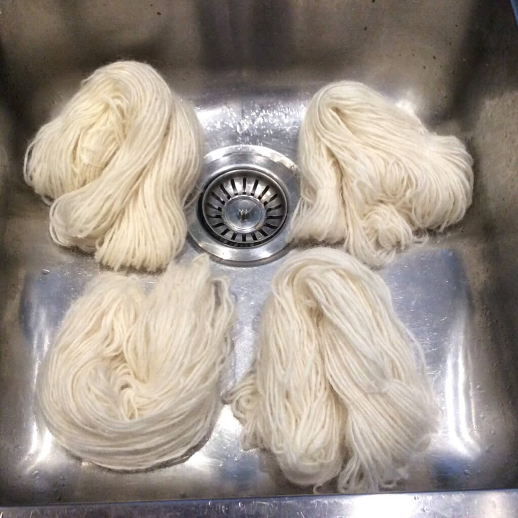 dyeing with natural dyes: part 1 - washing the wool - La Visch Designs