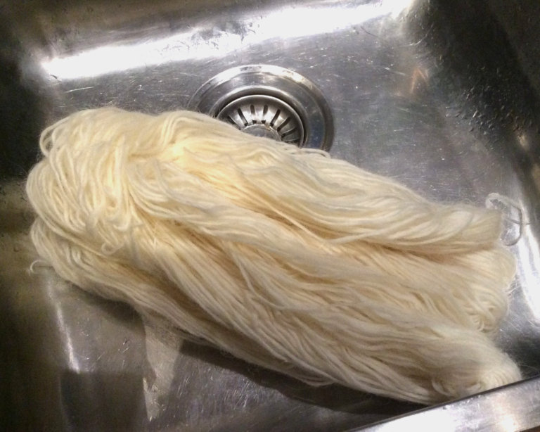 dyeing with natural dyes: part 2 – mordanting - La Visch Designs