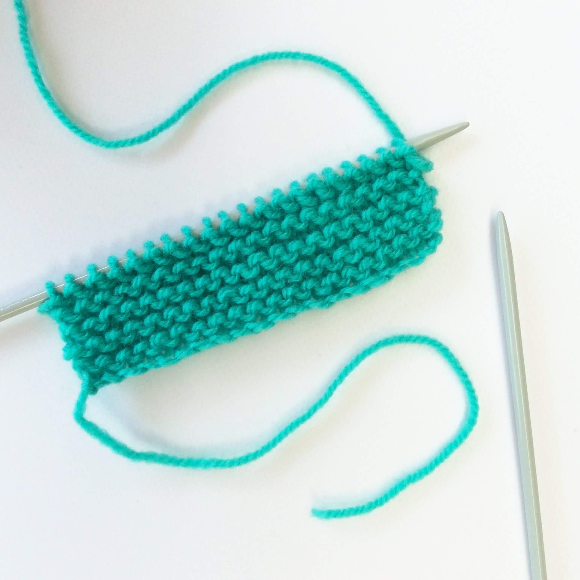 how to work the knit and garter stitch - La Visch Designs