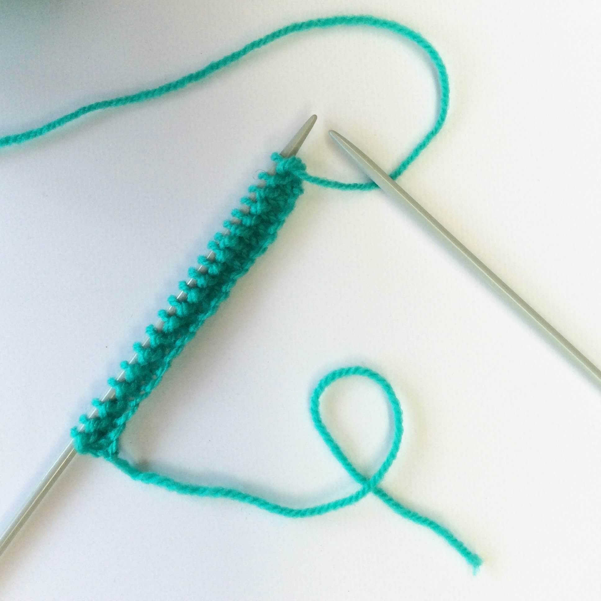 how to work the knit and garter stitch - La Visch Designs