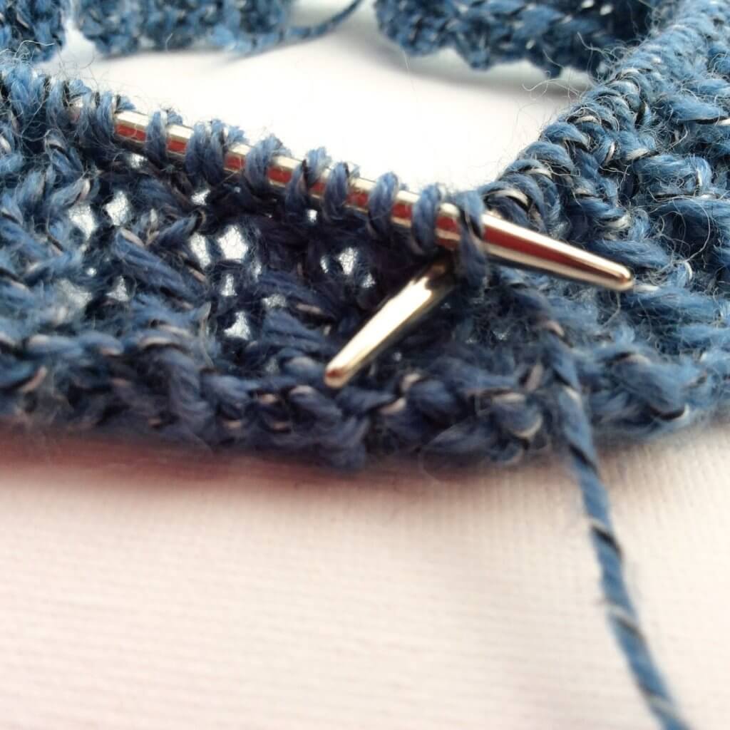 tutorial: knit rick rack rib in the round - La Visch Designs