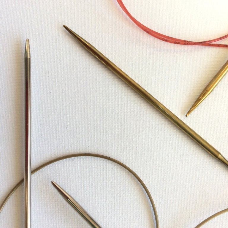 choosing circular knitting needles - La Visch Designs choosing circular knitting needles - La Visch Designs