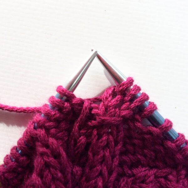 tutorial – working a lifted-over knot stitch - La Visch Designs