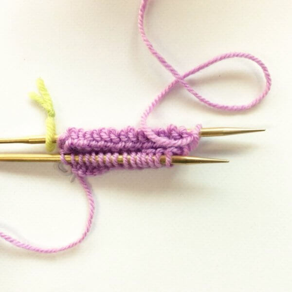 tutorial – casting on & knitting magic loop - La Visch Designs