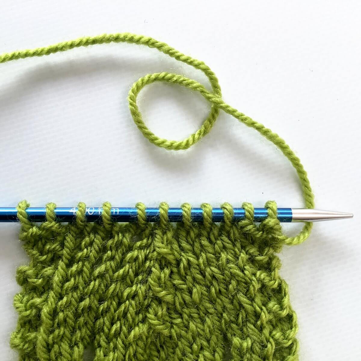 tutorial - sl1-k2tog-psso left-leaning double decrease - La Visch Designs