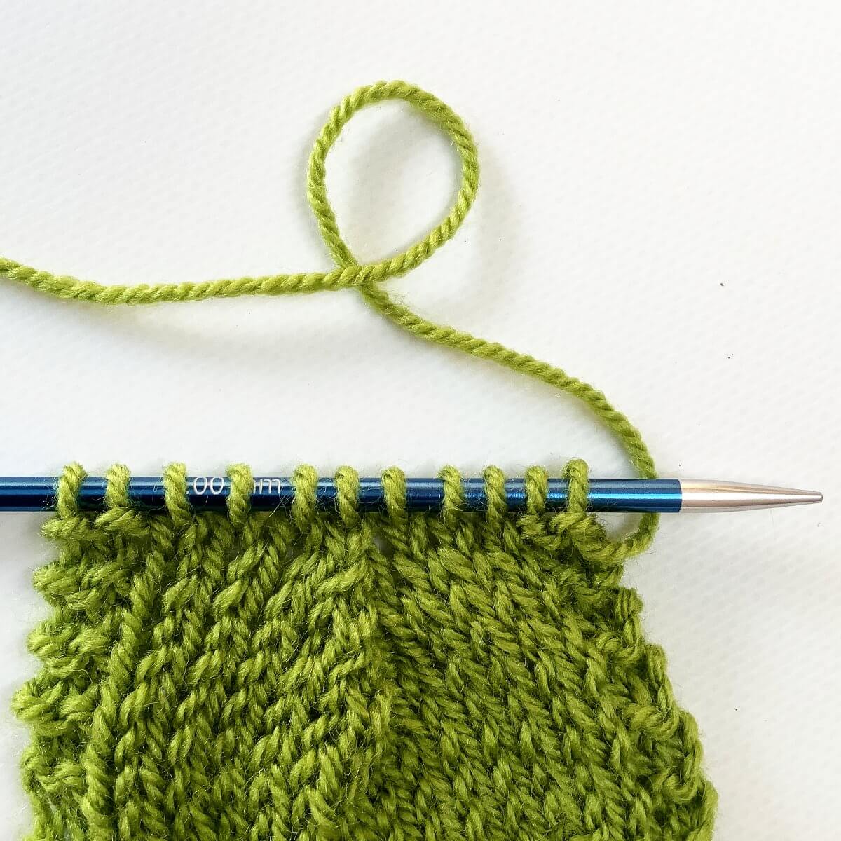 tutorial - the k3tog right-leaning double decrease - La Visch Designs