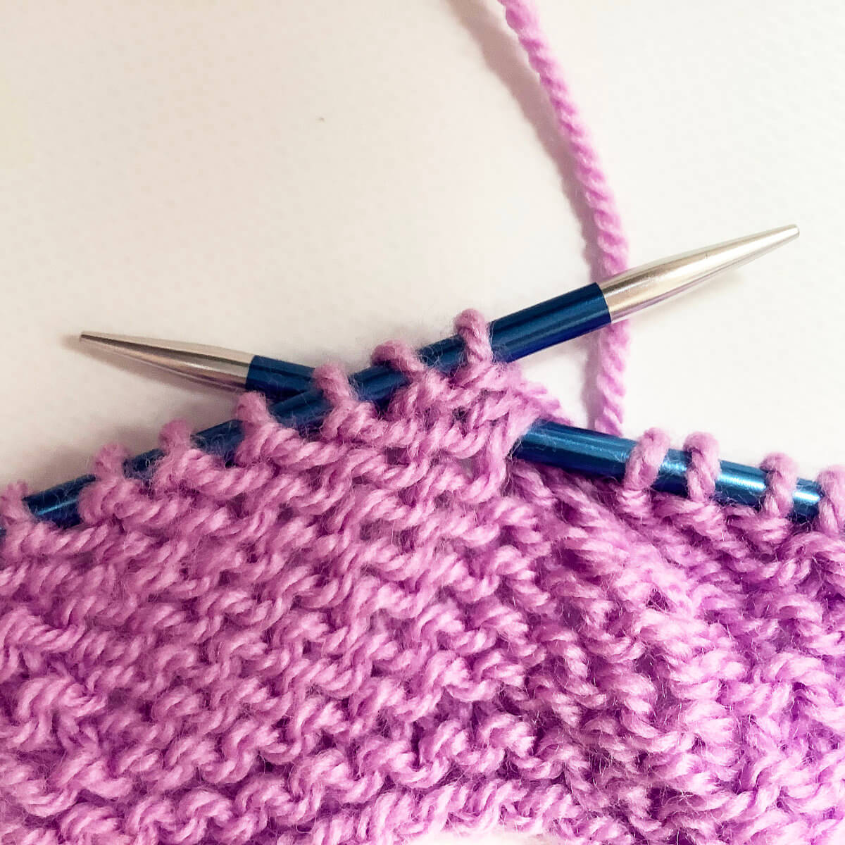tutorial - working a bobble from 3 rows below - La Visch Designs