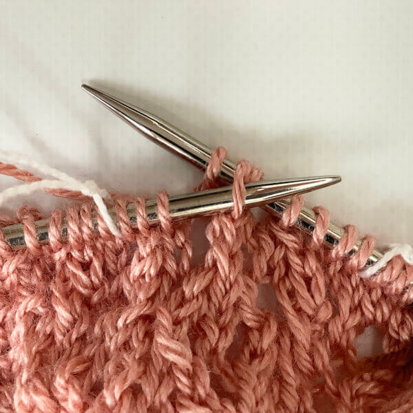 tutorial - working the bunny ears yo stitch - La Visch Designs