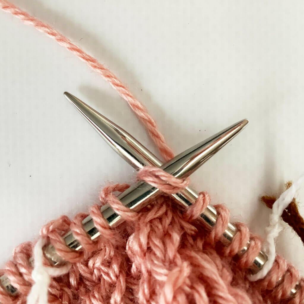 tutorial - working the bunny ears yo stitch - La Visch Designs