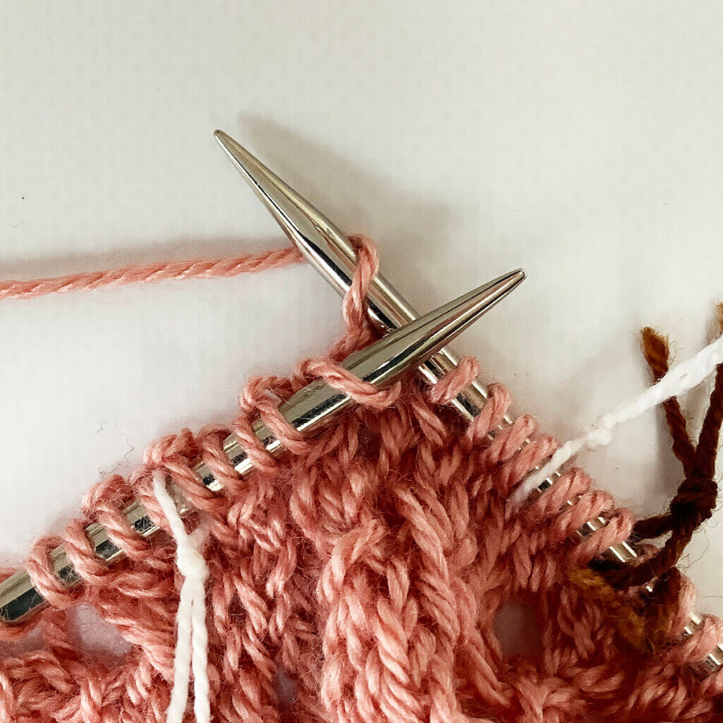 tutorial - working the bunny ears yo stitch - La Visch Designs