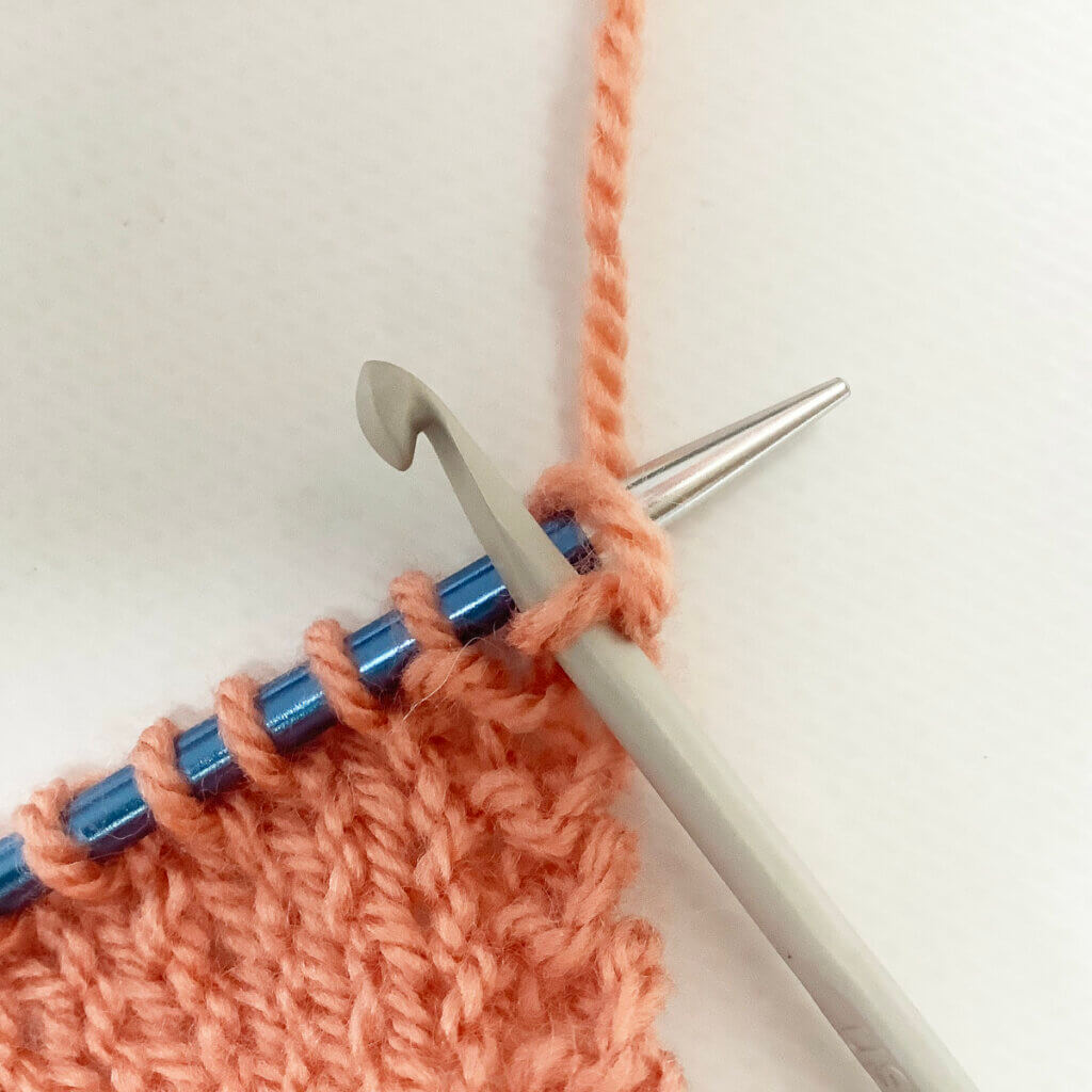 tutorial - working a double crochet bind-off - La Visch Designs