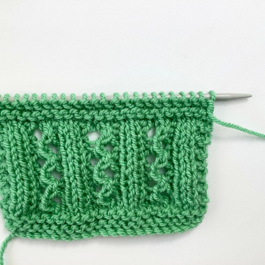 tutorial - the standard knitted bind-off - La Visch Designs