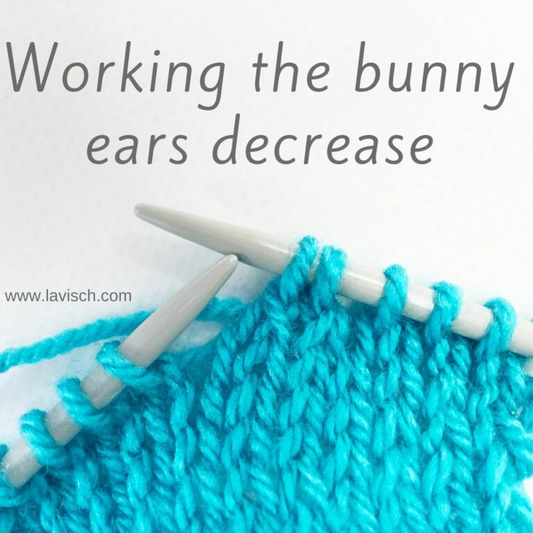 tutorial - working the bunny ears decrease - La Visch Designs