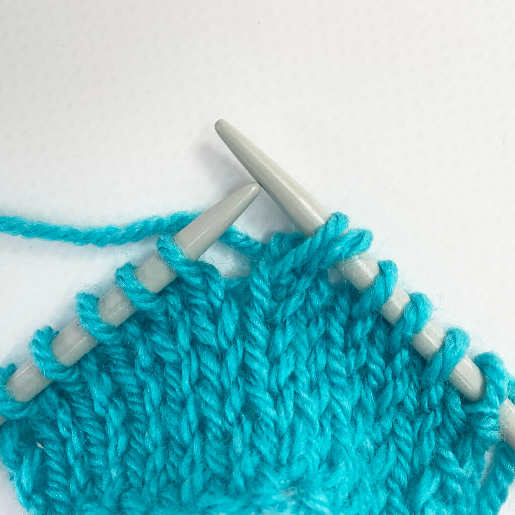 tutorial - working the bunny ears decrease - La Visch Designs