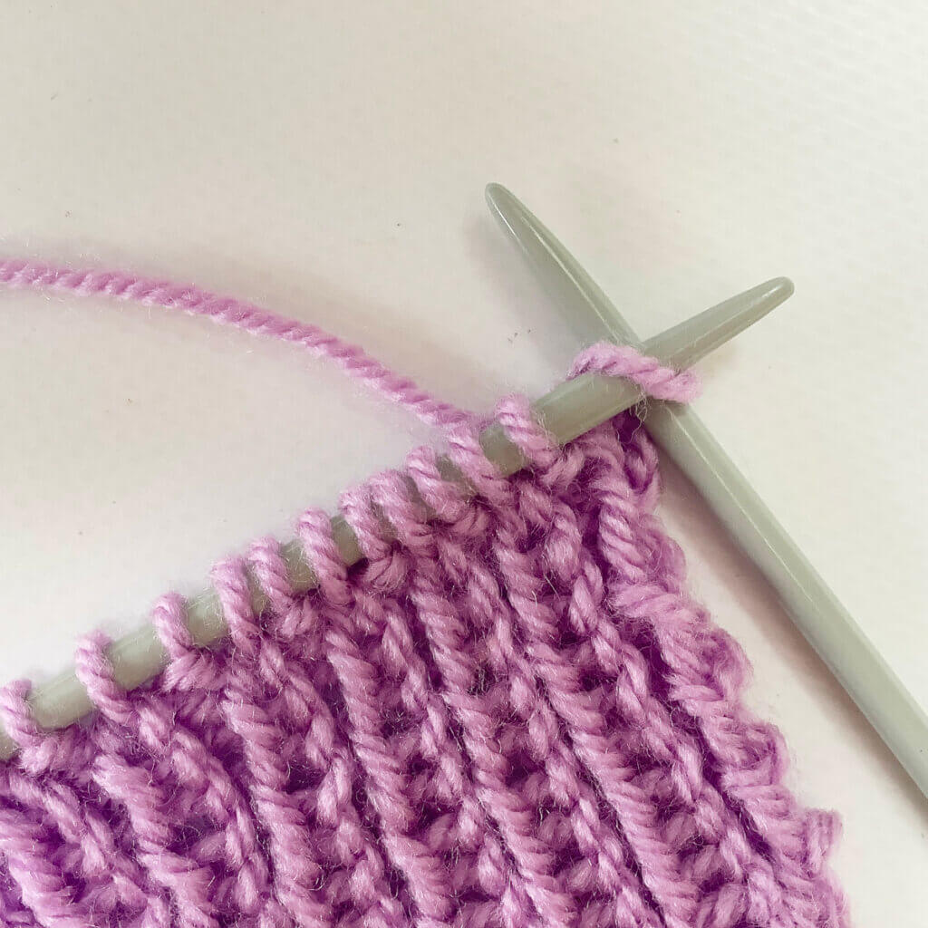 tutorial - binding off in 1x1 rib - La Visch Designs