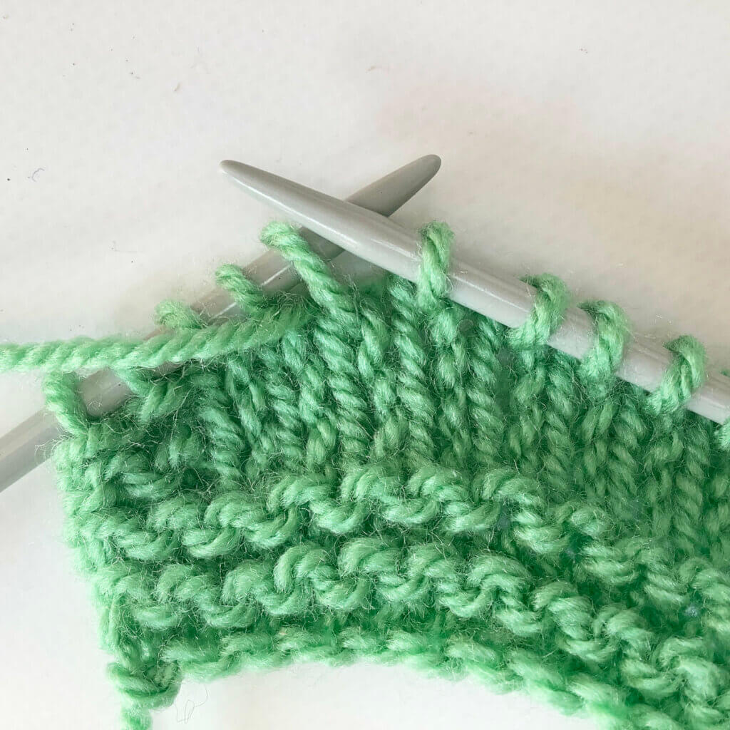 tutorial - Working wrap & turn short rows - La Visch Designs