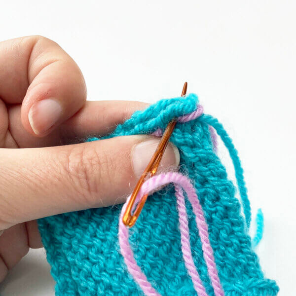 tutorial – working a backstitch seam - La Visch Designs