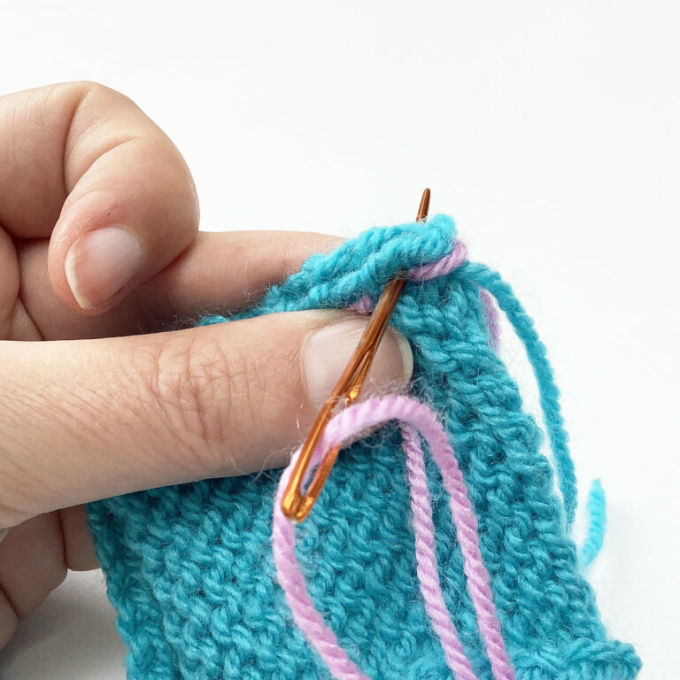 tutorial – working a backstitch seam - La Visch Designs