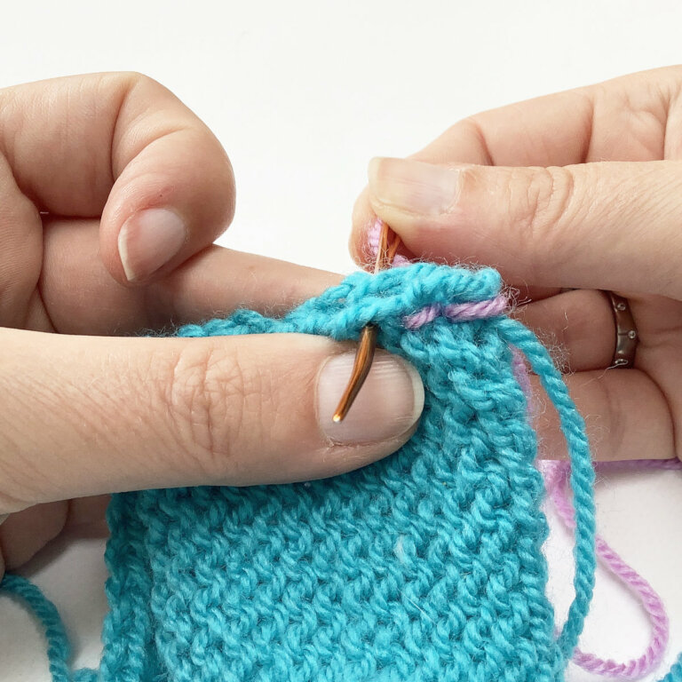 tutorial – working a backstitch seam - La Visch Designs