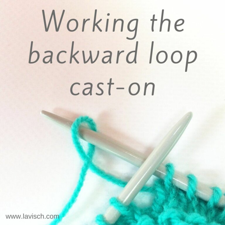 tutorial - working the backward loop cast-on - La Visch Designs