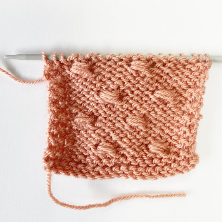 stitch pattern - Estonian button stitch - La Visch Designs