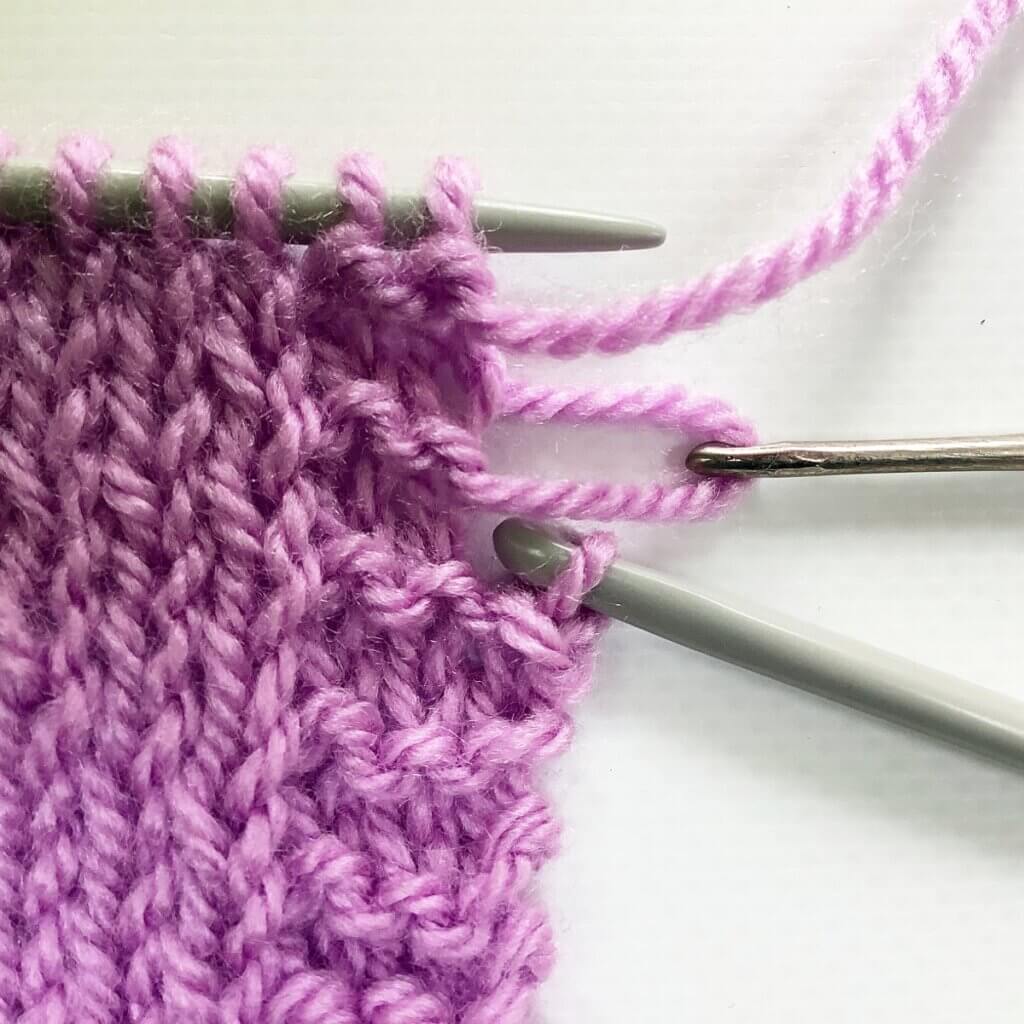 tutorial - fixing an edge stitch - La Visch Designs